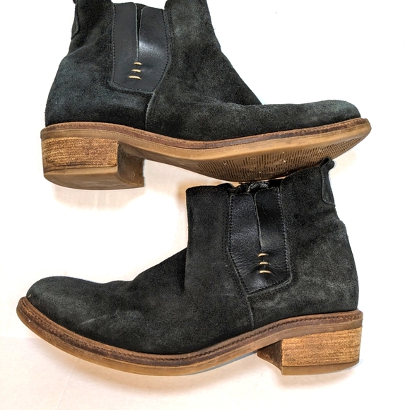 Eric Michael | Shoes | Eric Michael Suedeleather Bootie | Poshmark